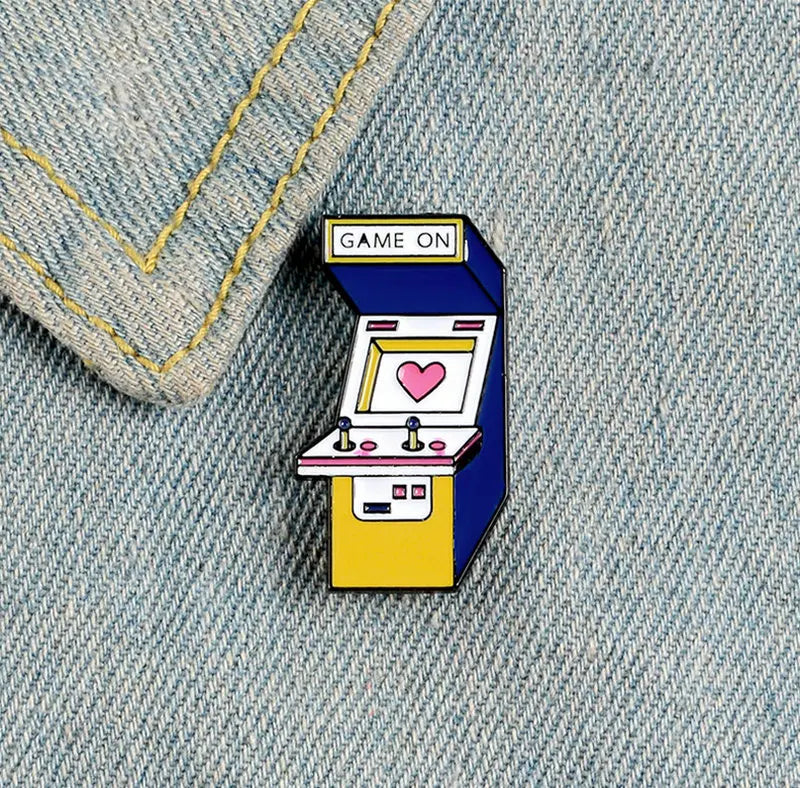 Pin retro – Excálibur Costa Rica